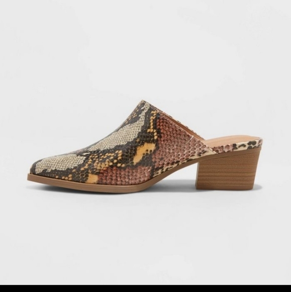 Universal Thread | Shoes | Universal Thread Womens Tobi Snakeskin ...